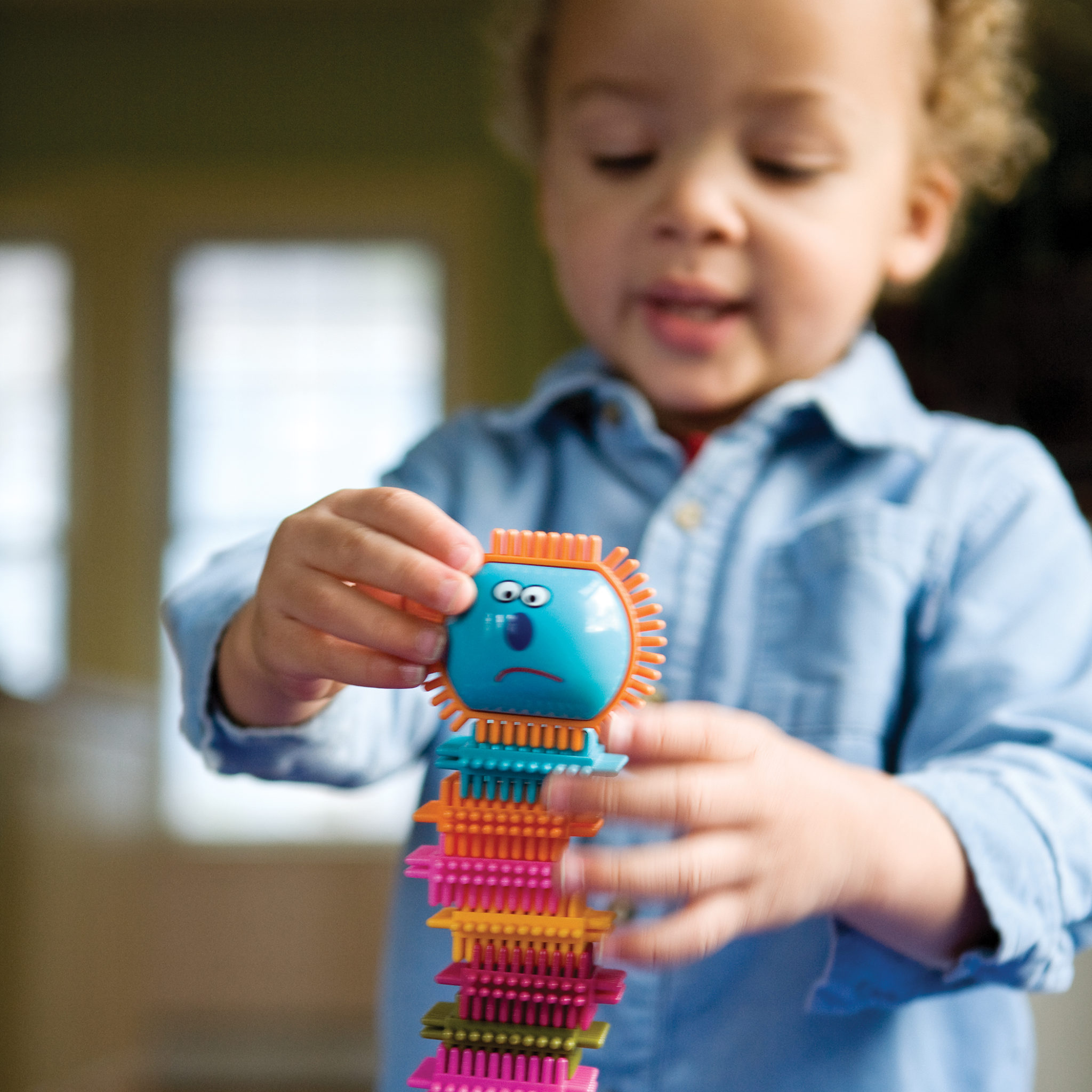 Bristle Block - Spinaroos | 75 Building Blocks | B. toys