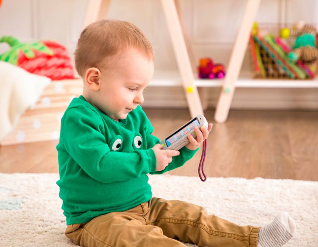 Hi!! Phone - Silver | Toy Smartphone | B. toys