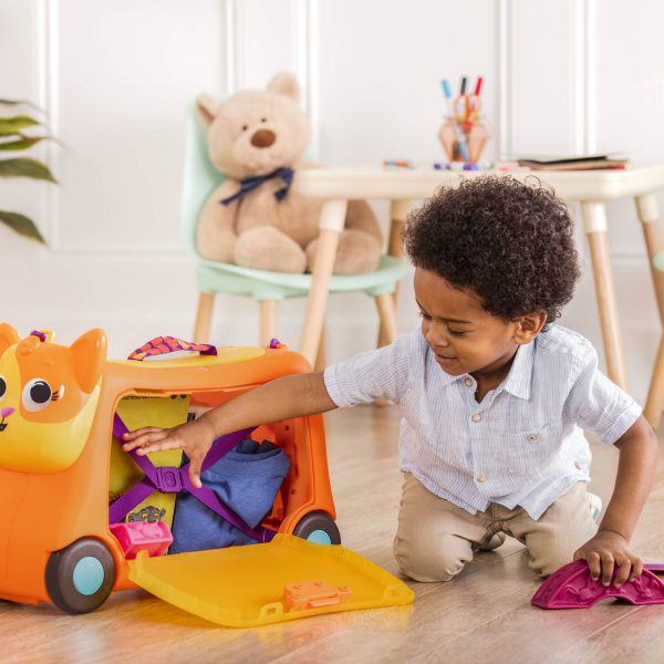 Rollin' Riders - Freddy Zoom | Ride-On Race Car | Land of B.