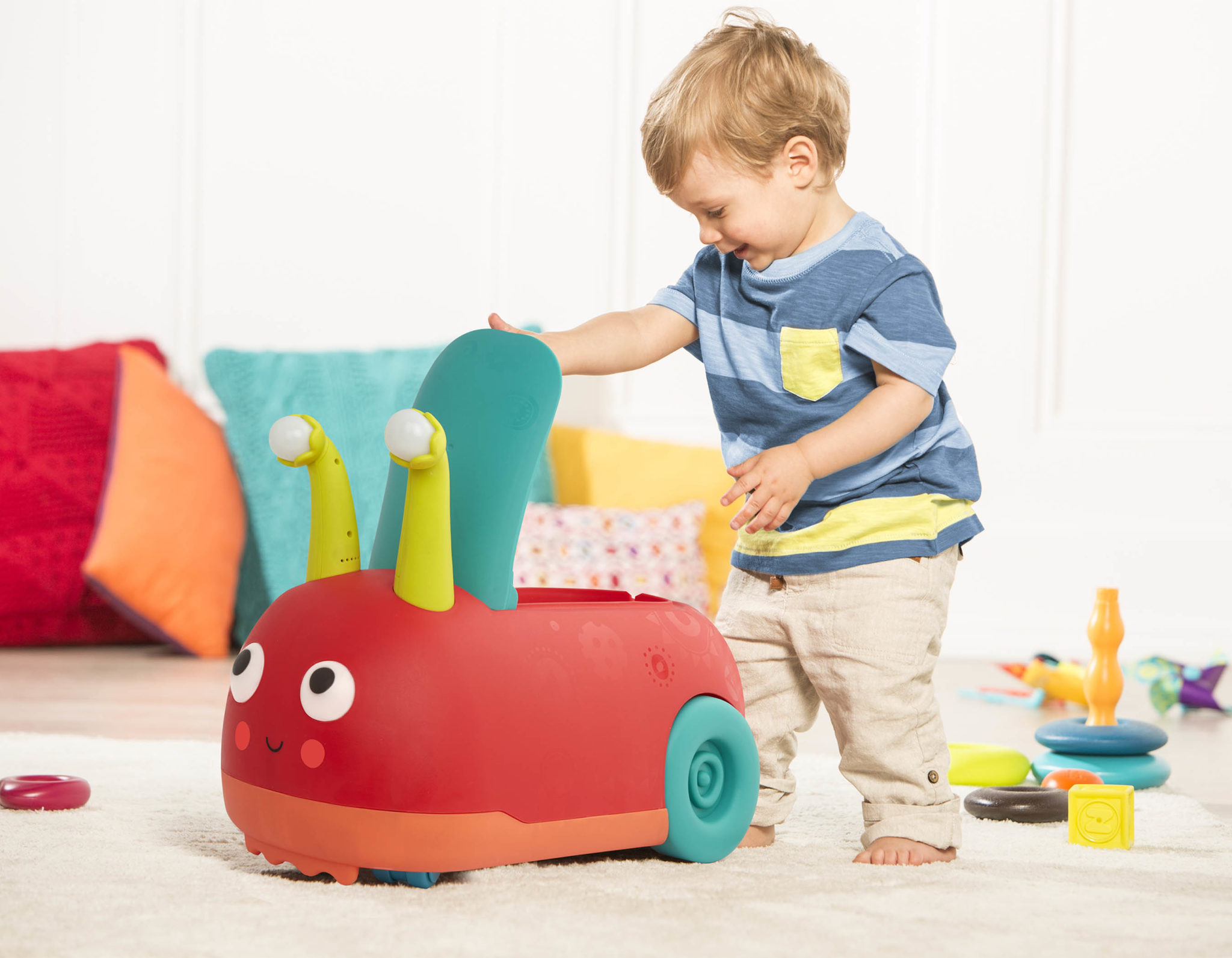 Ladybuggy | Ride-On Toy with Lights & Sounds | B. toys