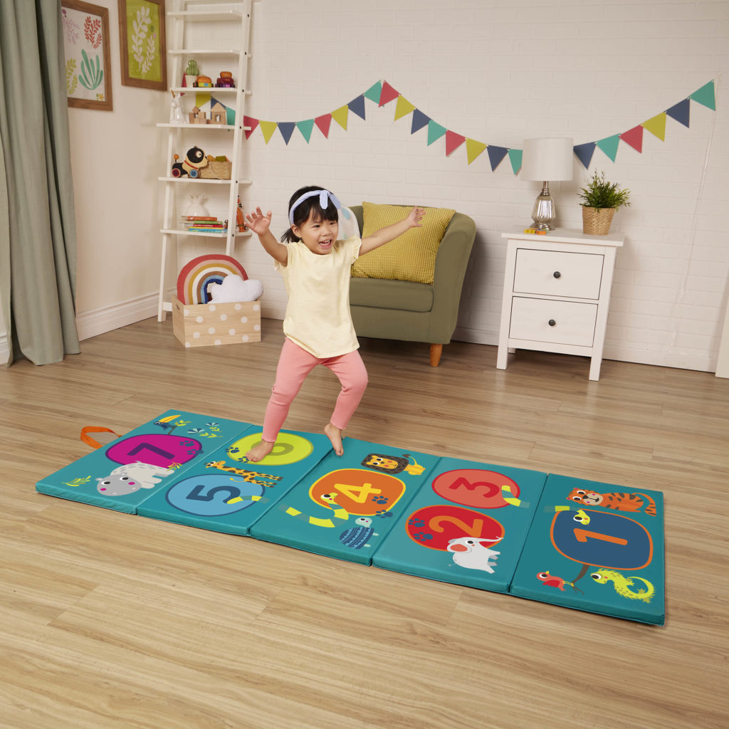 Hop-n-Count Mat | Tumbling Mat | B. toys