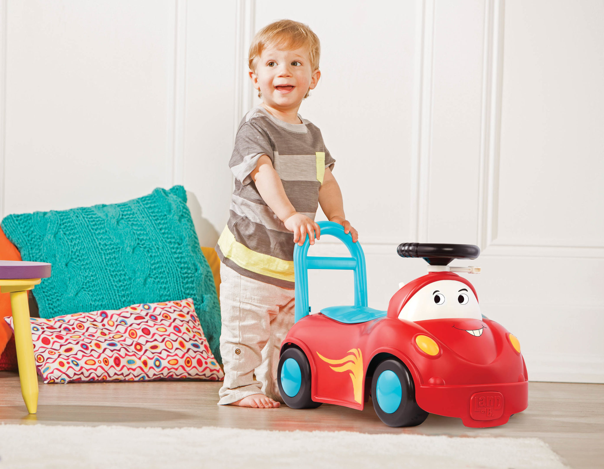 Rollin' Riders - Freddy Zoom | Ride-On Race Car | Land of B.